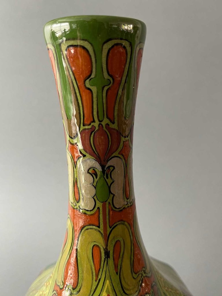 Ivora vaas 31 cm irissen - Art Nouveau Plateel